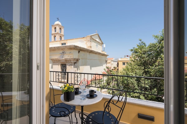 Il Campanile Luxury Living - Hanya