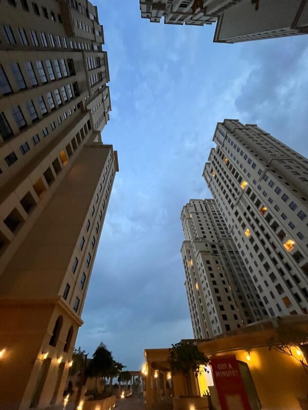 Sparkle View Hostel - Dubai