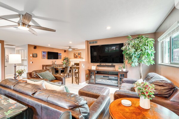 Roomy Tucson Home W/ Hot Tub & Pickleball Court! - Tucson, AZ