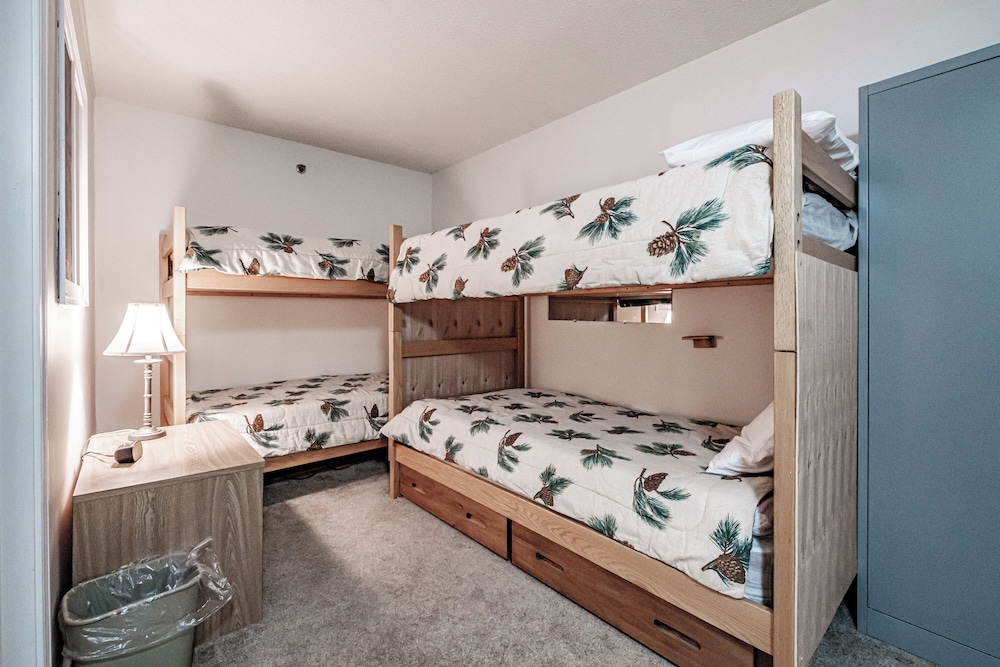 Rare, 2 bedroom cascades unit! - Newry | Vrbo