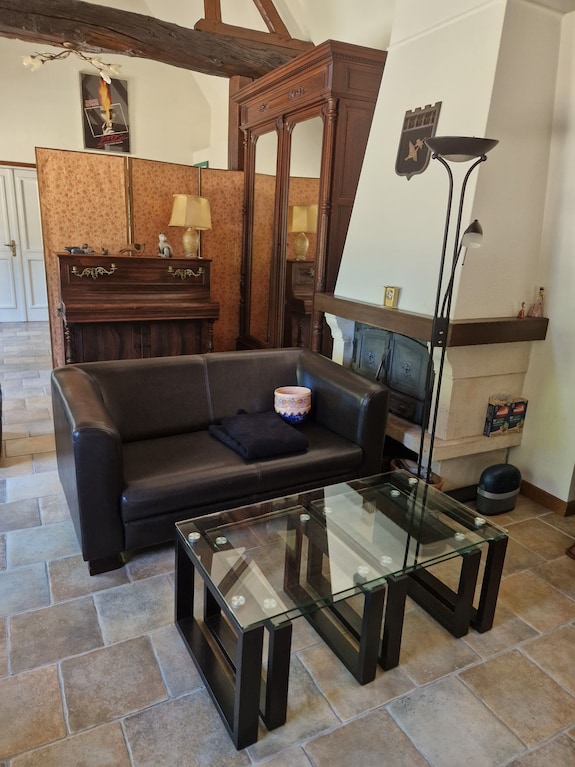 Maison Individuelle Au Bord De La Rivière - Bernay