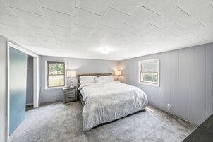 Casa, 4 quartos | 4 quartos, ferros/tábuas de passar roupa, Wi-Fi de cortesia