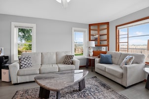 Casa, 4 quartos | Área de estar