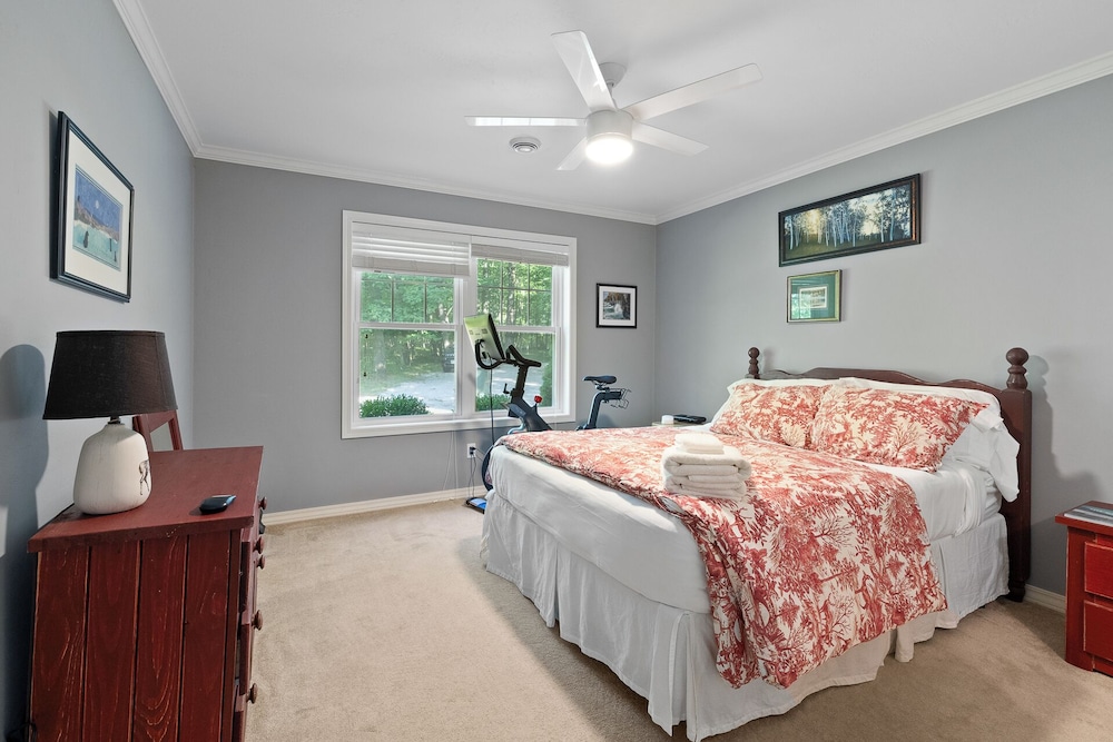 Serene Fish Creek Escape- Private Lot With Fire Pit - Egg Harbor, WI