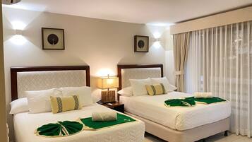 Quarto Standard, vista para o lago | 1 quarto, cofre no quarto, com decoração personalizada