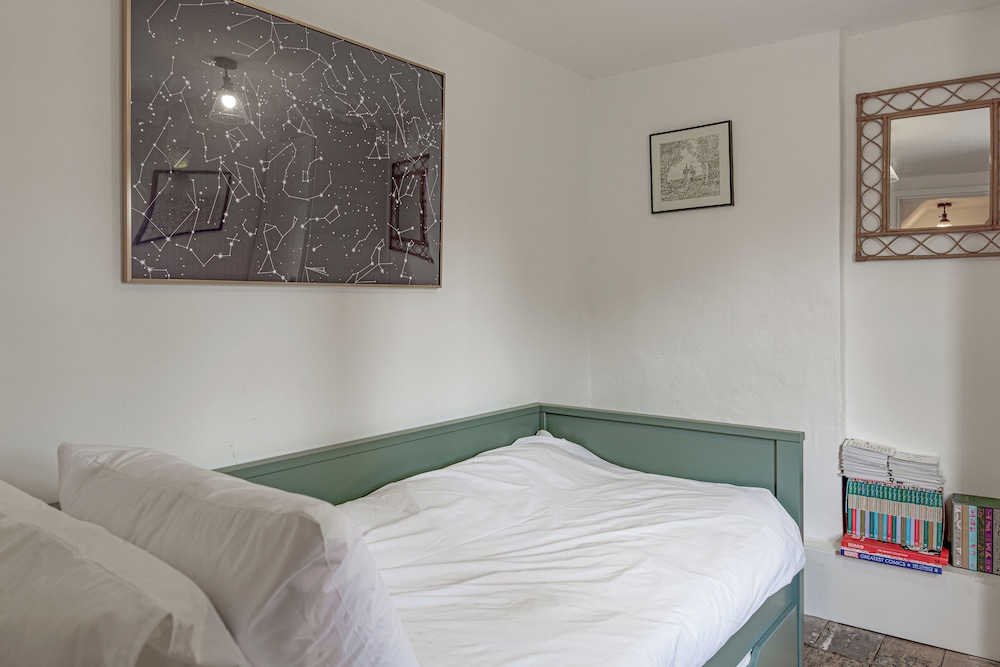 Stunning 2bd In The Heart Of Malmesbury - Malmesbury