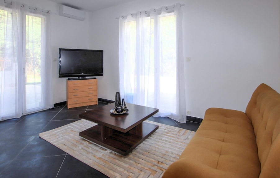 Pet Friendly Home In Saint-péray With Sauna - Valence, France