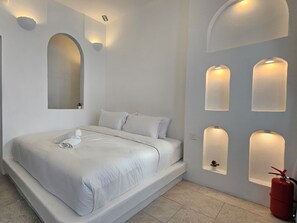 Quarto casal família, acesso à piscina | Ferros/tábuas de passar roupa, Wi-Fi de cortesia, roupa de cama