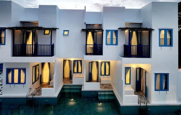 Ipoh Santorini Hideaway Hotel Inspired - Tambun