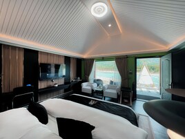 Estúdio luxo, 1 cama King, vista para o rio | Roupas de cama de algodão egípcio, roupas de cama premium