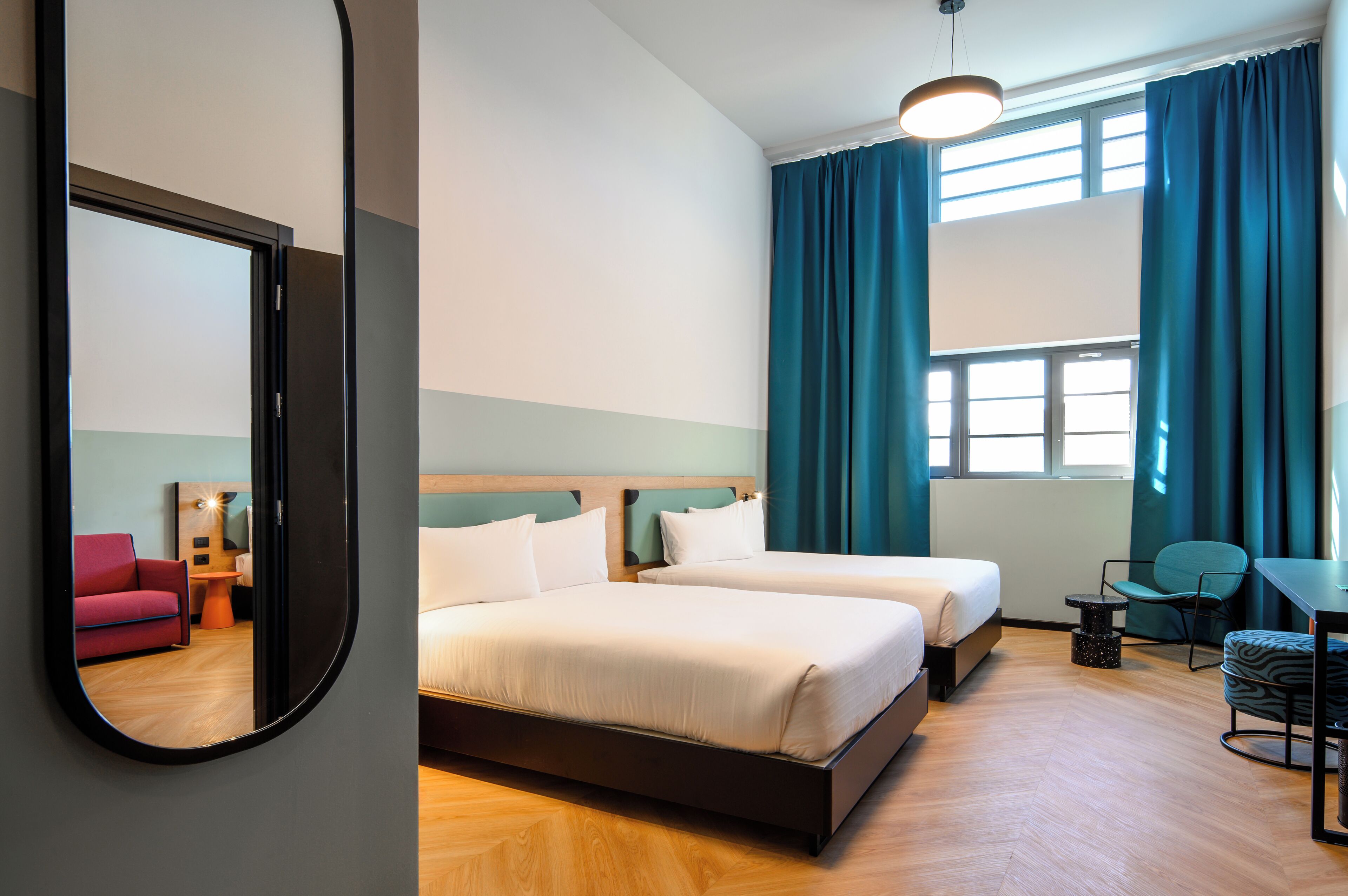 Quarto Duplo Familiar | Roupa de alta qualidade, camas de colchão viscoelástico 