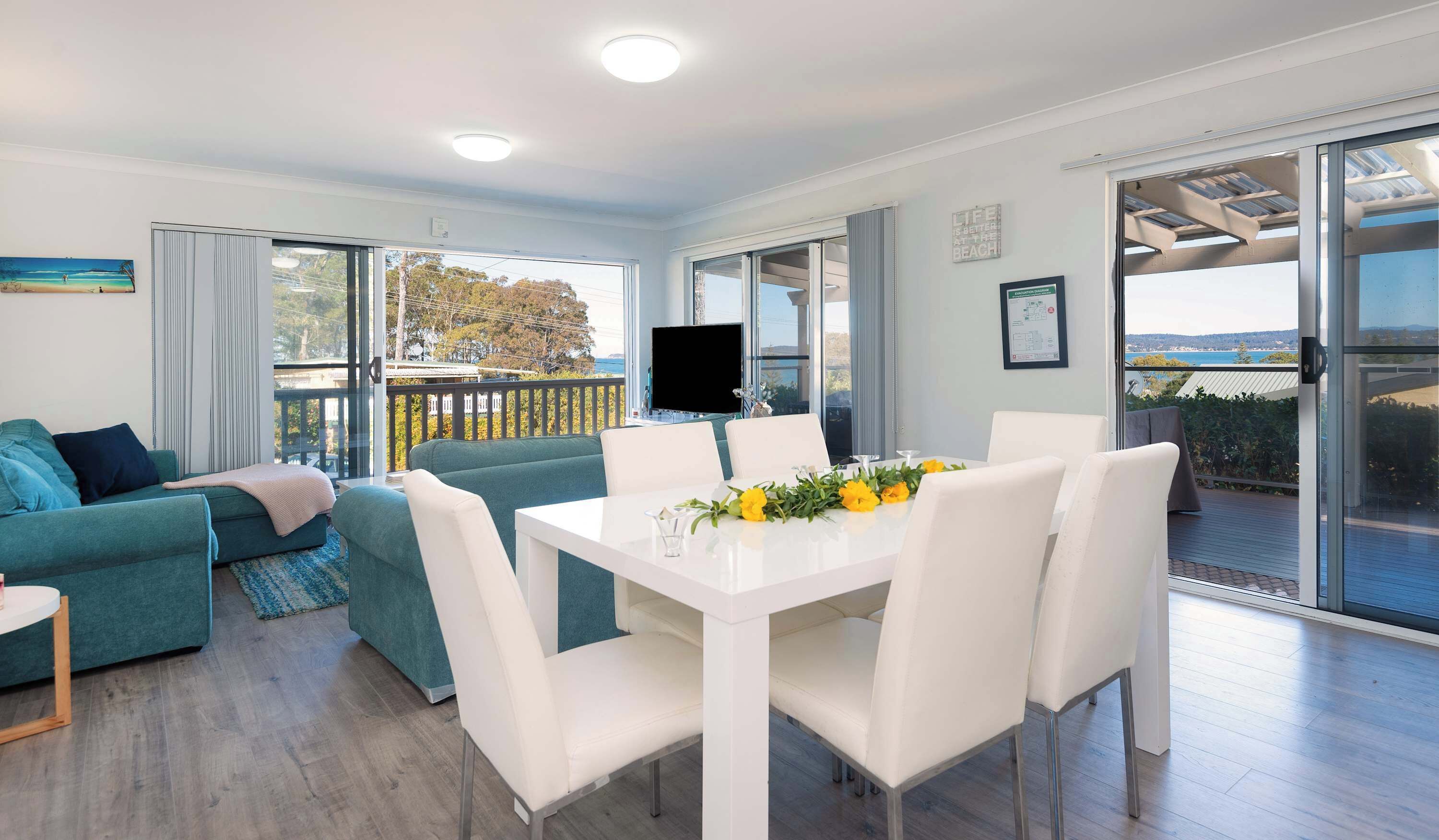 Walk To Beach, Pet-friendly, Wifi | Coastal Escape - Long Beach