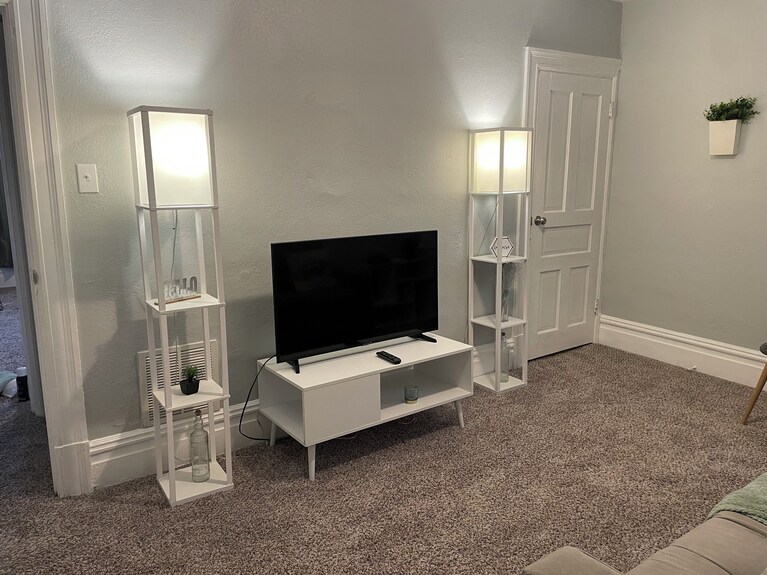 Spacious 3-bedroom House In Scenic Mt. Washington Near Grandview's City View - Forest Hills, PA