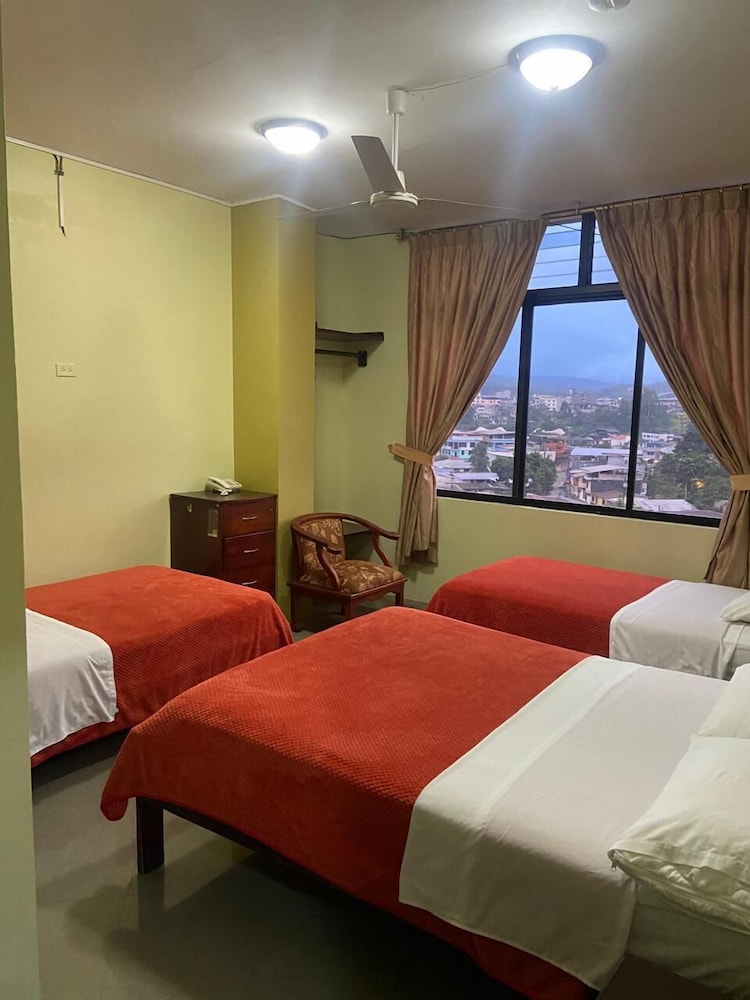Hostal La Colina - Loreto, Perú