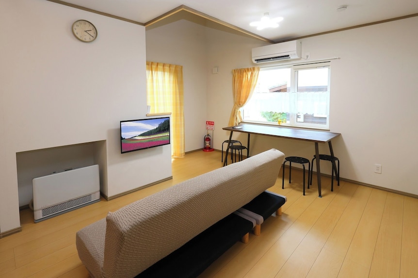 Charming 2-bedroom Cottage In Awesome 中富良野町 With Wifi, Ac - Hokkaido