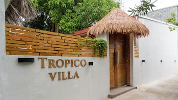 Fachada da propriedade