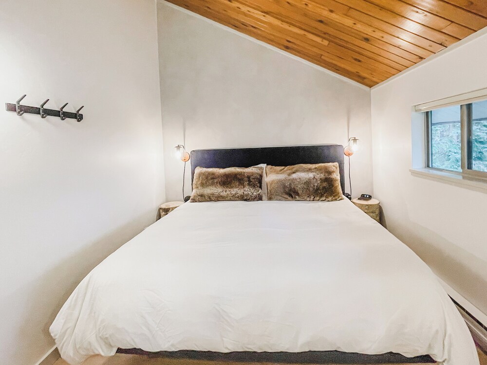 Purg Chalet - Stylish and Perfect Location w/Views - La Plata County | Vrbo