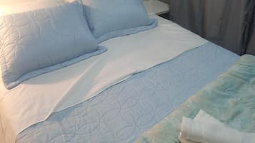 1 quarto, espaço de trabalho para notebook, Wi-Fi de cortesia