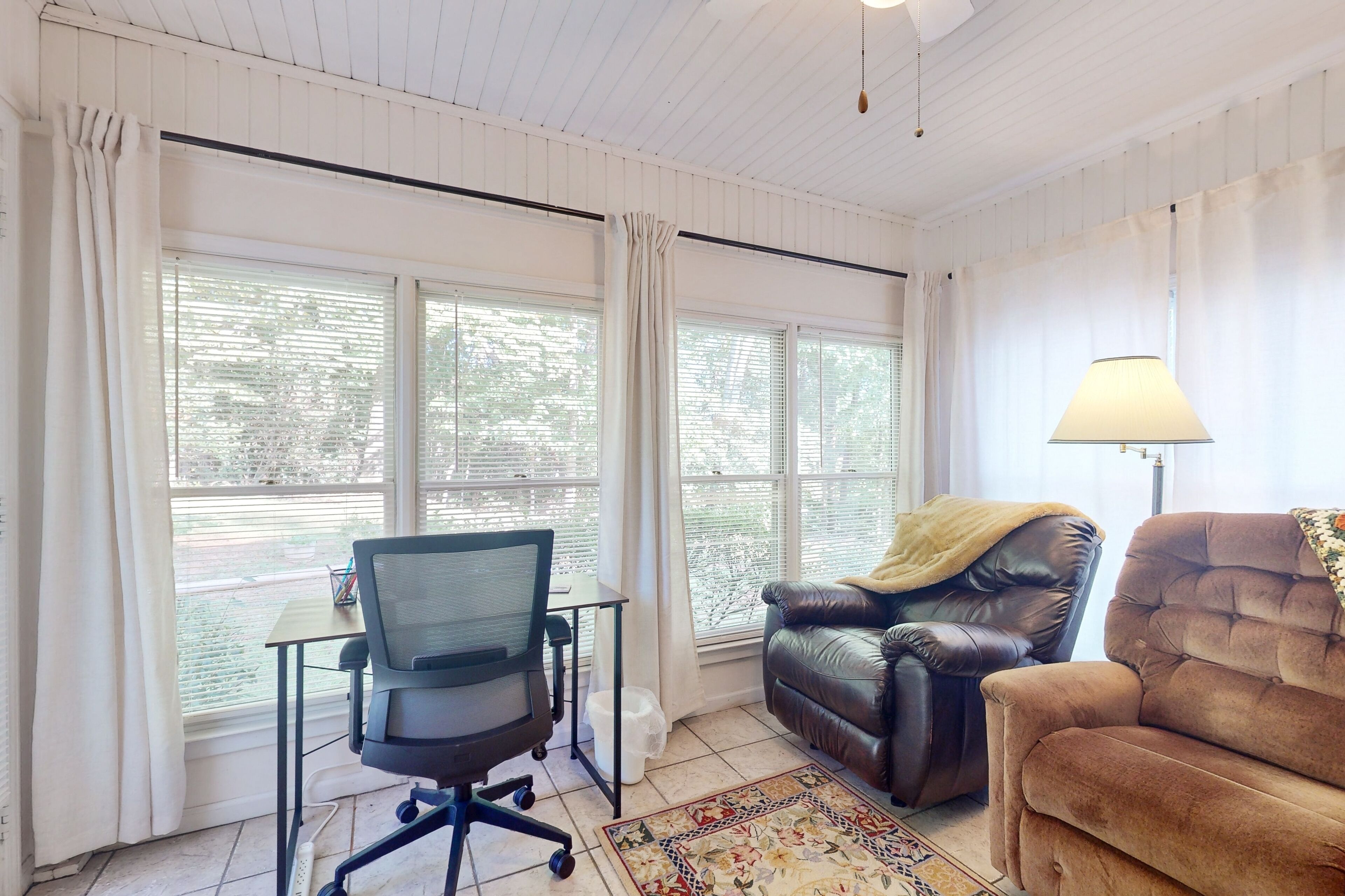 Vintage House With Firepit, Wifi + Steps To Truett Mcconnell University - Clermont, GA