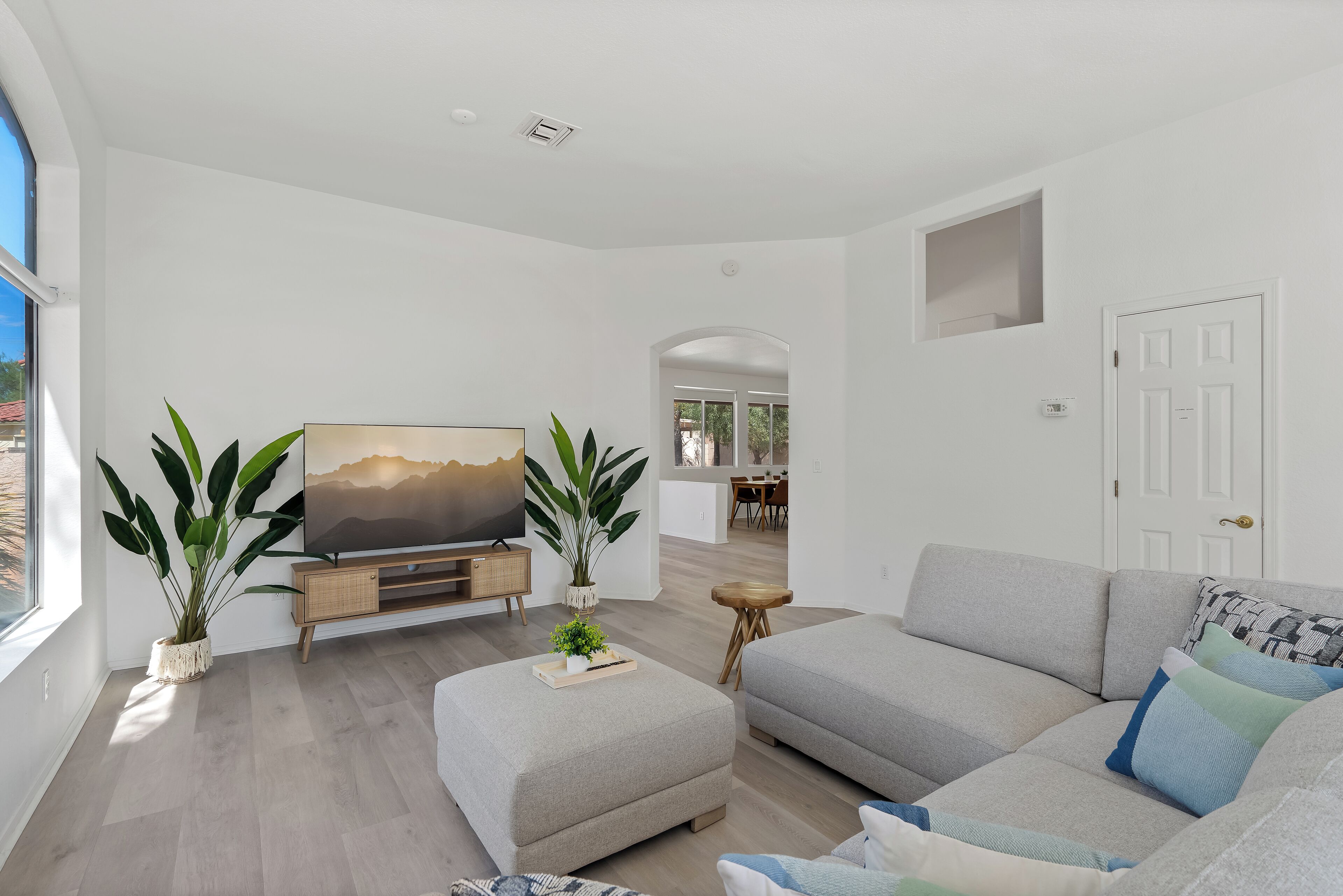 Catalina Pool-side Hideaway 4 Bed 3 Bath - Oro Valley, AZ