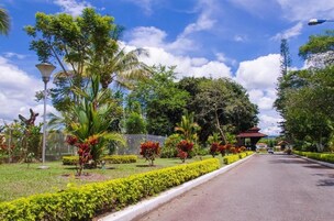 Ferros/tábuas de passar roupa, Wi-Fi de cortesia, roupa de cama