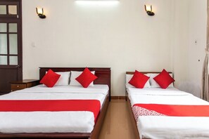 Quarto Triplo Superior | Secretária, quartos insonorizados, Wi-fi grátis 