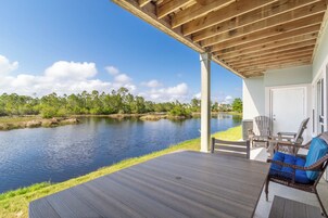 Apartamento Familiar em Condomínio Fechado, 2 quartos, não fumadores, varanda | Varanda