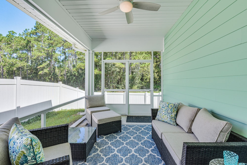 Santa Rosa Beach Home W/ Community Pool! - Santa Rosa Beach, FL