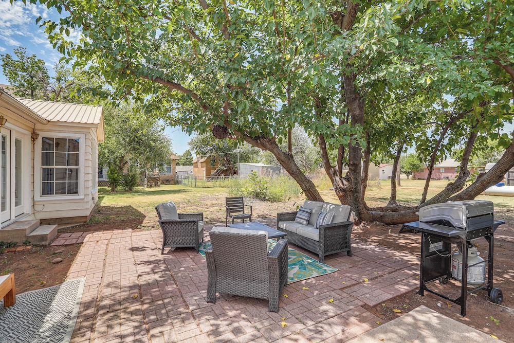 Pet Friendly Home W/ Yard & Grill In Crowell! - Copper Breaks State Park, Quanah