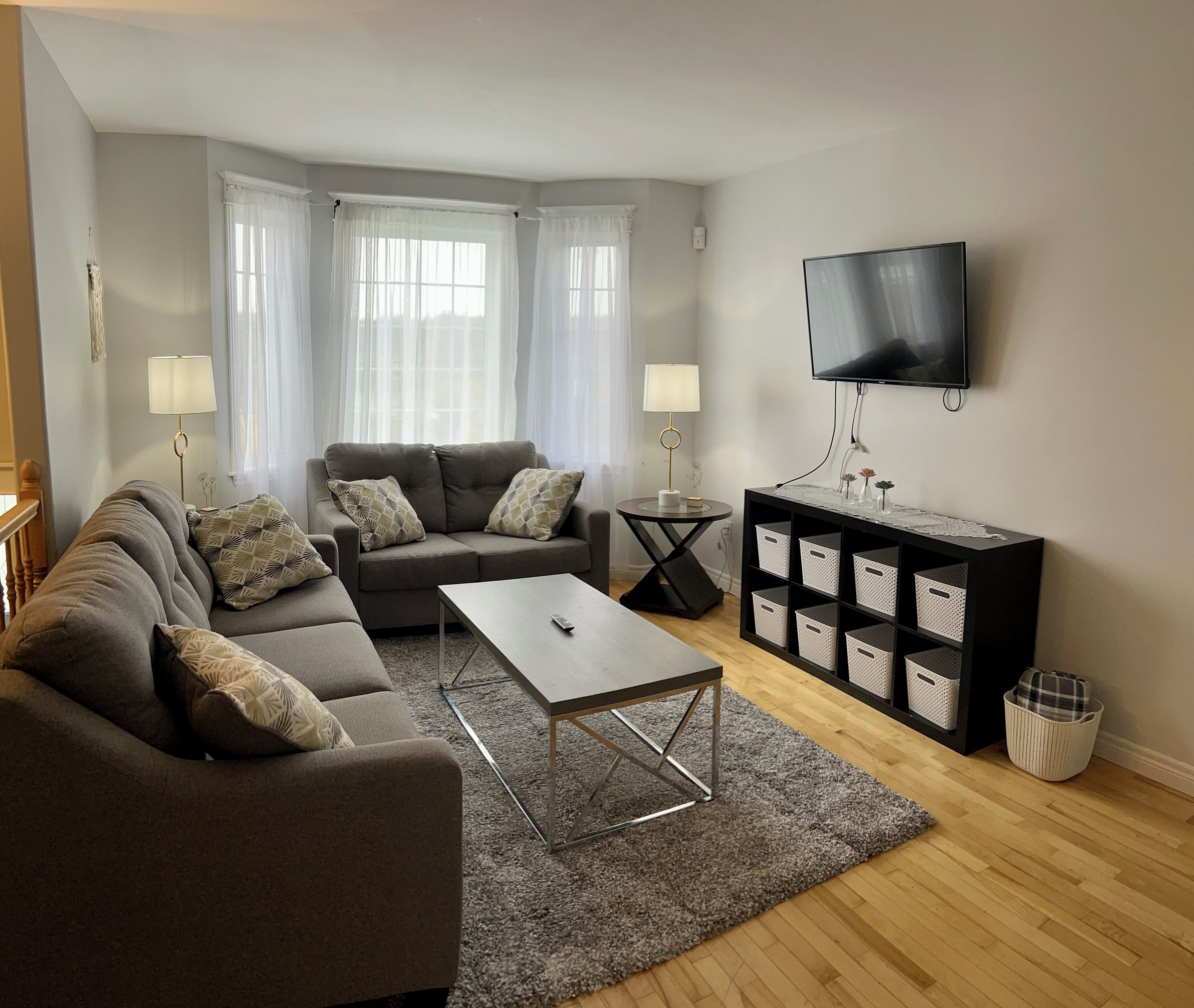 Charming 4-bedroom House With Jacuzzi Tub. Family And Pet Friendly - Newfoundland and Labrador