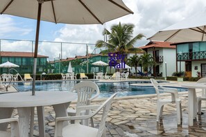 Vila básica | Piscina