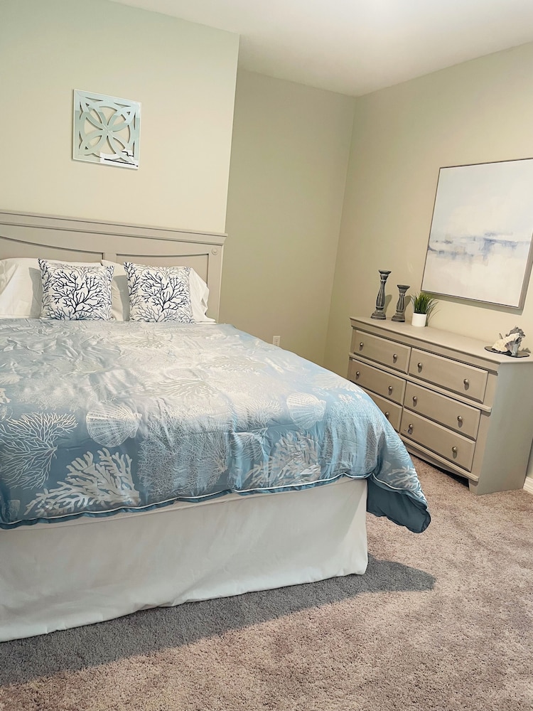 Spacious Coastal 4-bedroom House In Sebastian With Ac, Wifi, And Game Room. - Sebastian