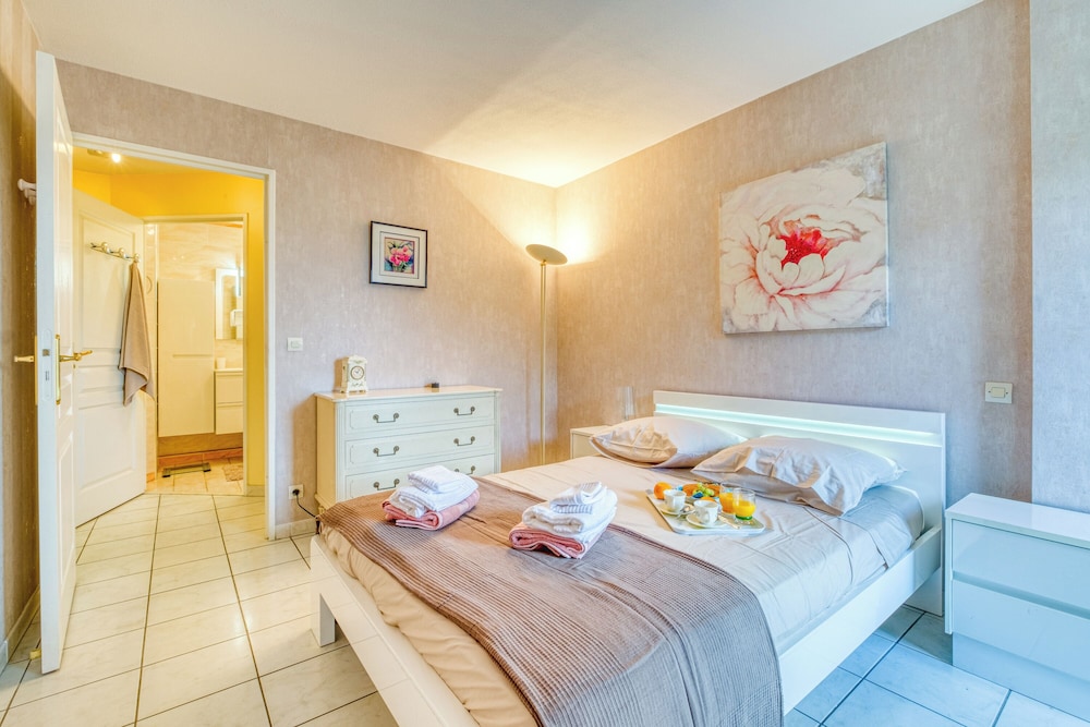 Appartement Le Sambora, St Raphael, France - Agay