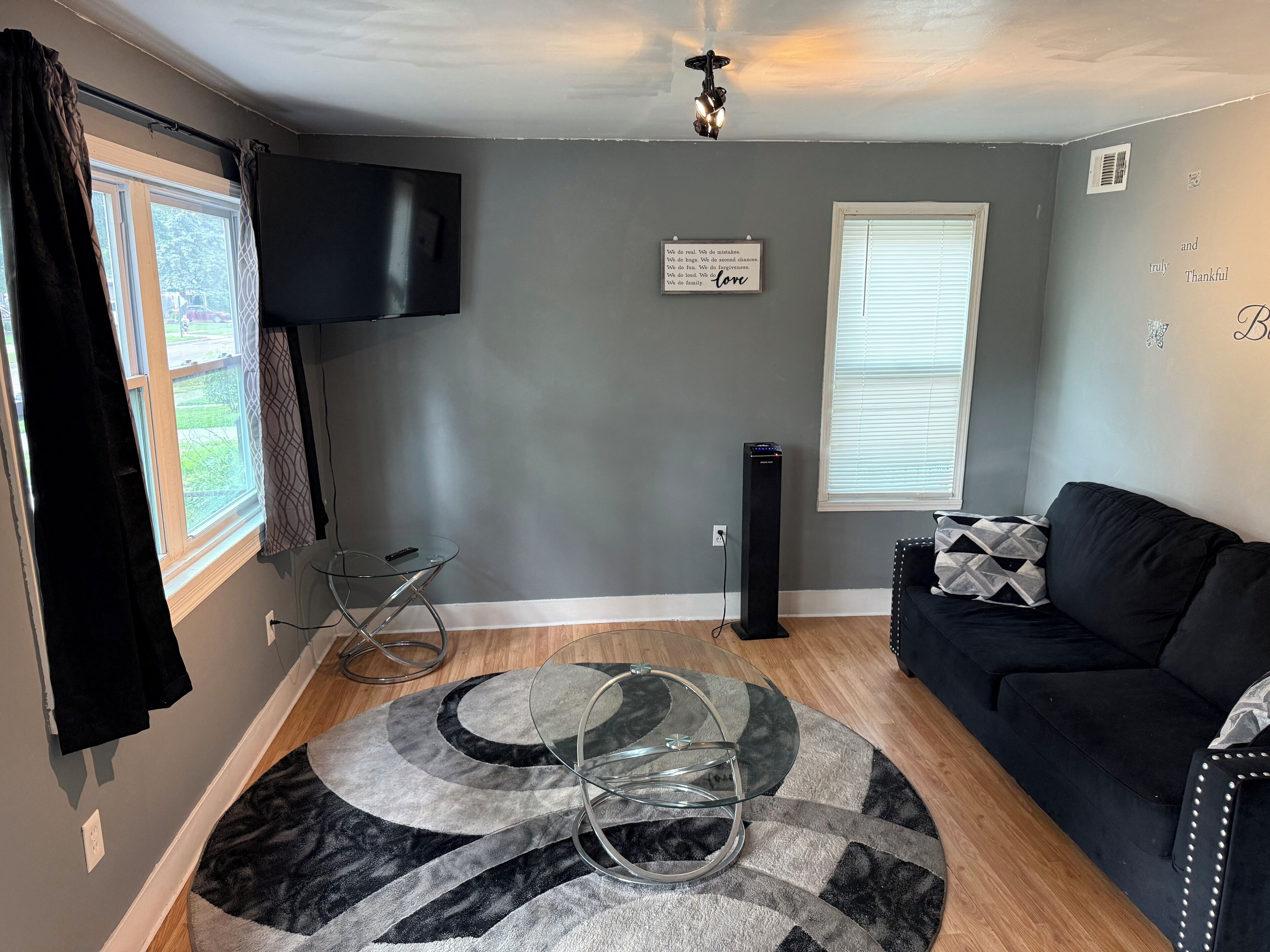 Charming 2-bedroom House With Ac, Wifi In Brilliant Detroit - Farmington Hills, MI