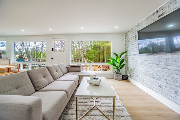 Lakeside Bliss In Prime Muskoka! - Ontario 60