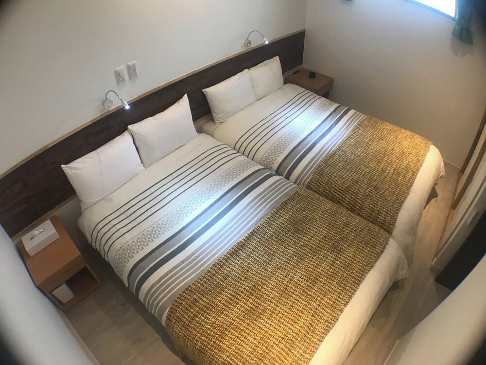 Basic plan 1st floor condominium 1LDK max 5 people light breakfast ...