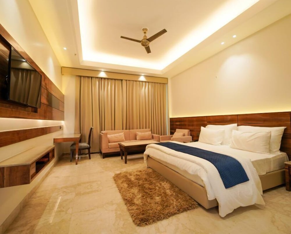 Sukhsaroj Hotel And Resorts - Haryana