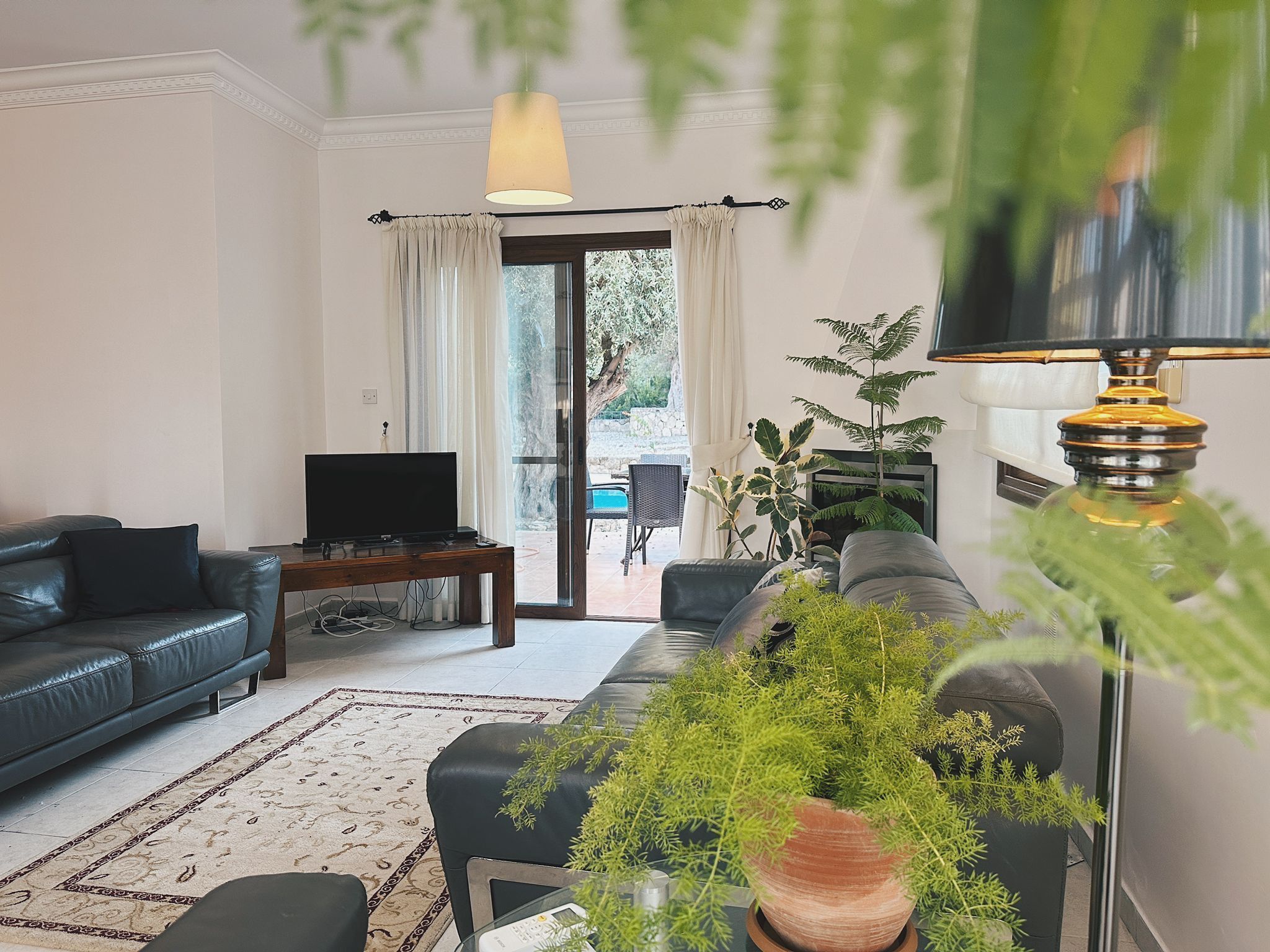 Charming Stone Feature Villa With Private Pool And Serene Coastal Garden Retreat - 賽普勒斯