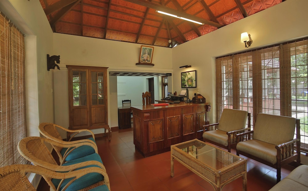 Palmgrove Lake Resort - Alappuzha