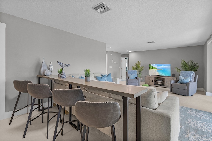 Relax In Style: 3br/2ba Retreat, Pool & Tiki Hut - Sanibel Island, FL