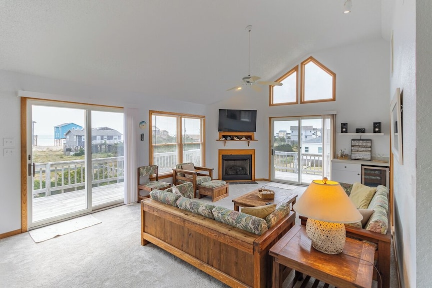 Oceanside Home In Rodanthe With Ocean Views & Hot Tub - Outer Banks, NC