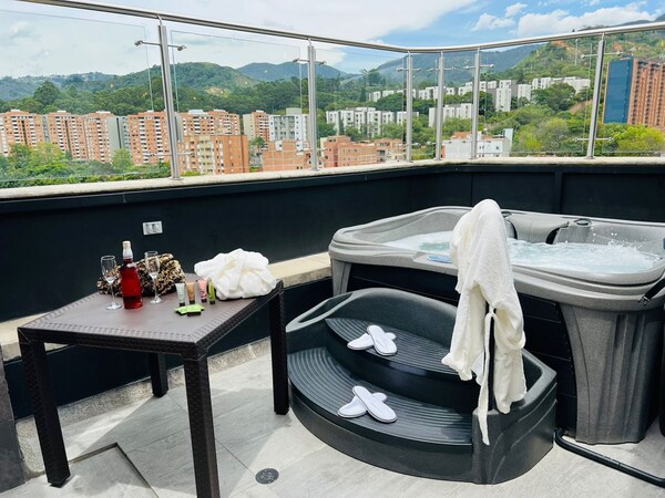 Hotel Living 35 Suites By Growing Group - Medellín