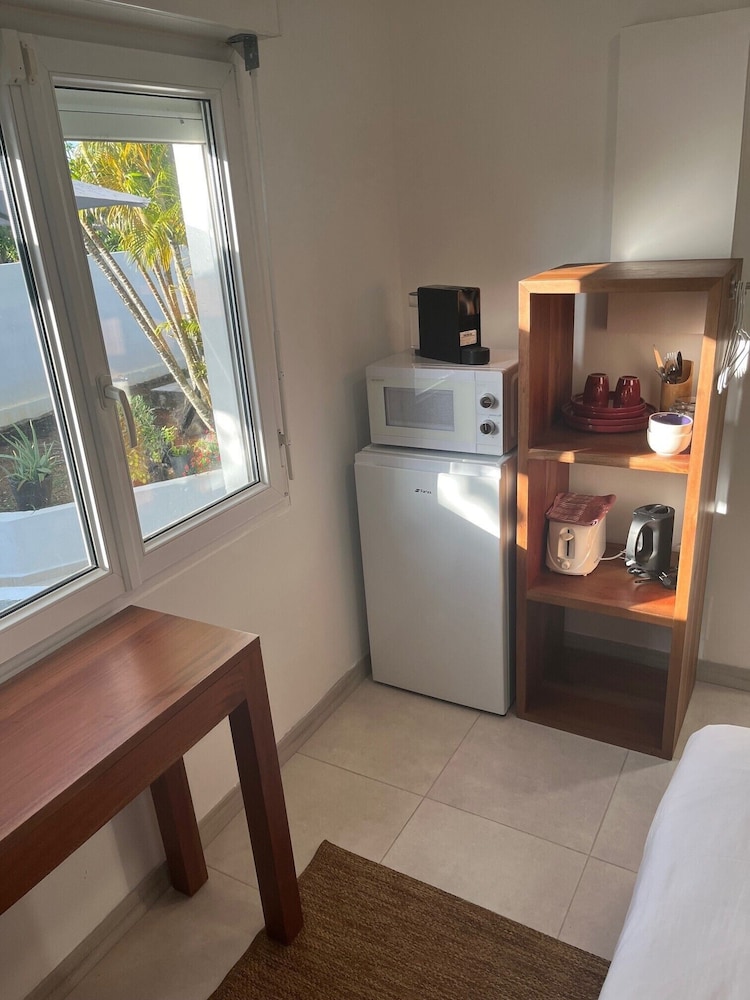 Chambre Studio Confort, Plein Centre, Accès Piscine, Idéal Pour Couple - Guadeloupe