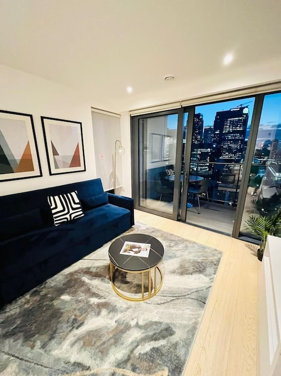 Luxury Riverside View Skyline Apartment - London - London