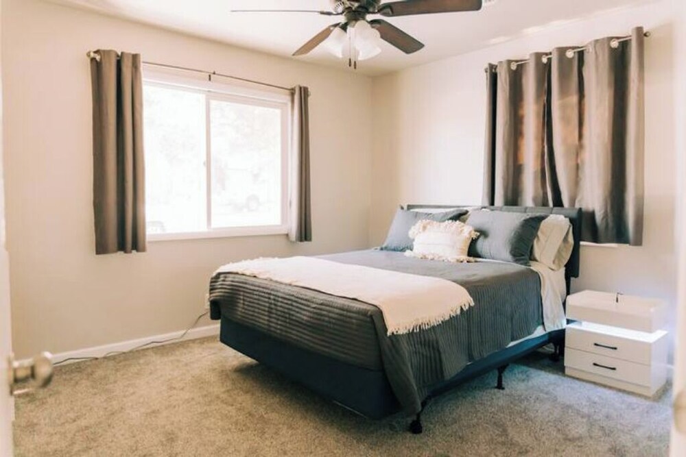 Colorful Colorado Street, An AirBros Property - Casper | Vrbo