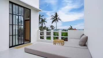 Vila, 3 quartos, vista para o oceano | Terraço/pátio