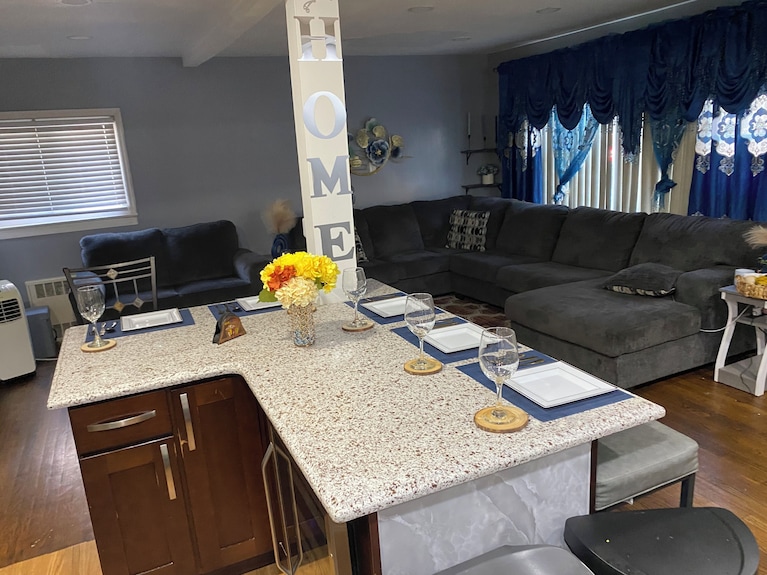 Charming 1-bedroom House With Wifi, Ac In Amazing Queens - New York City