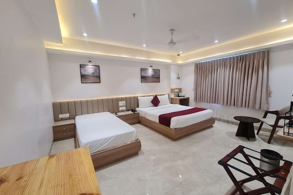 Quarto Superior | Cortinas/cortinados opacos, ferro/tábua de engomar, Wi-fi grátis