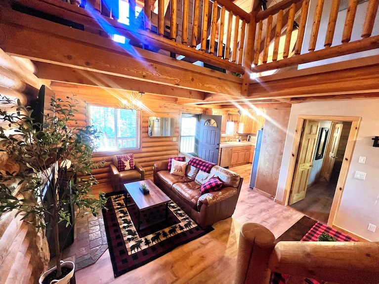 Three Level Cabin With Hot Tub - Zion National Park