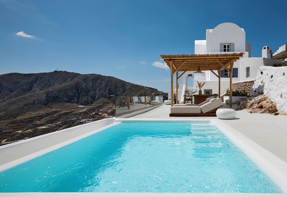 Bluewhite Suites & Villa Santorini - Santorini